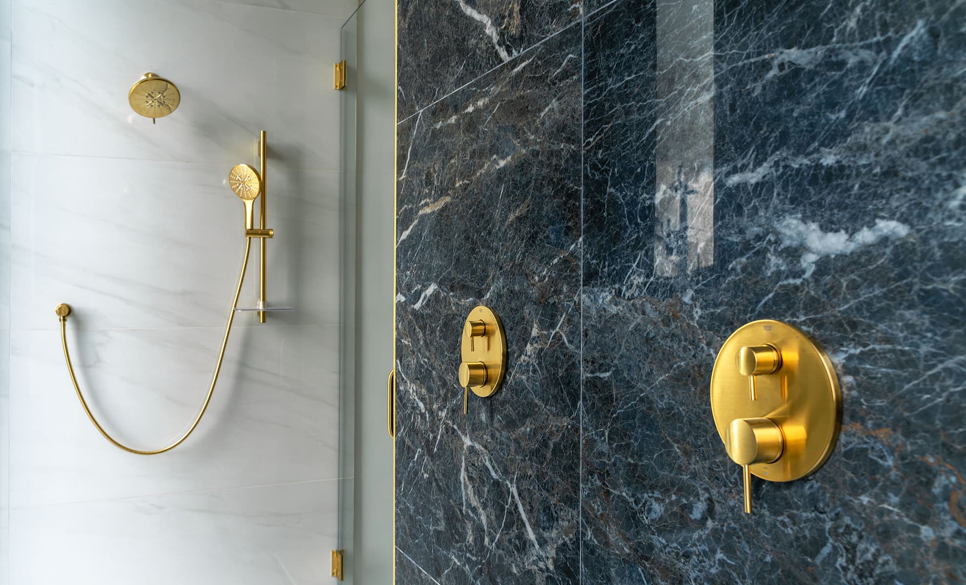 THE BEST TILES FOR BATHROOM WALLS | Prosein USA